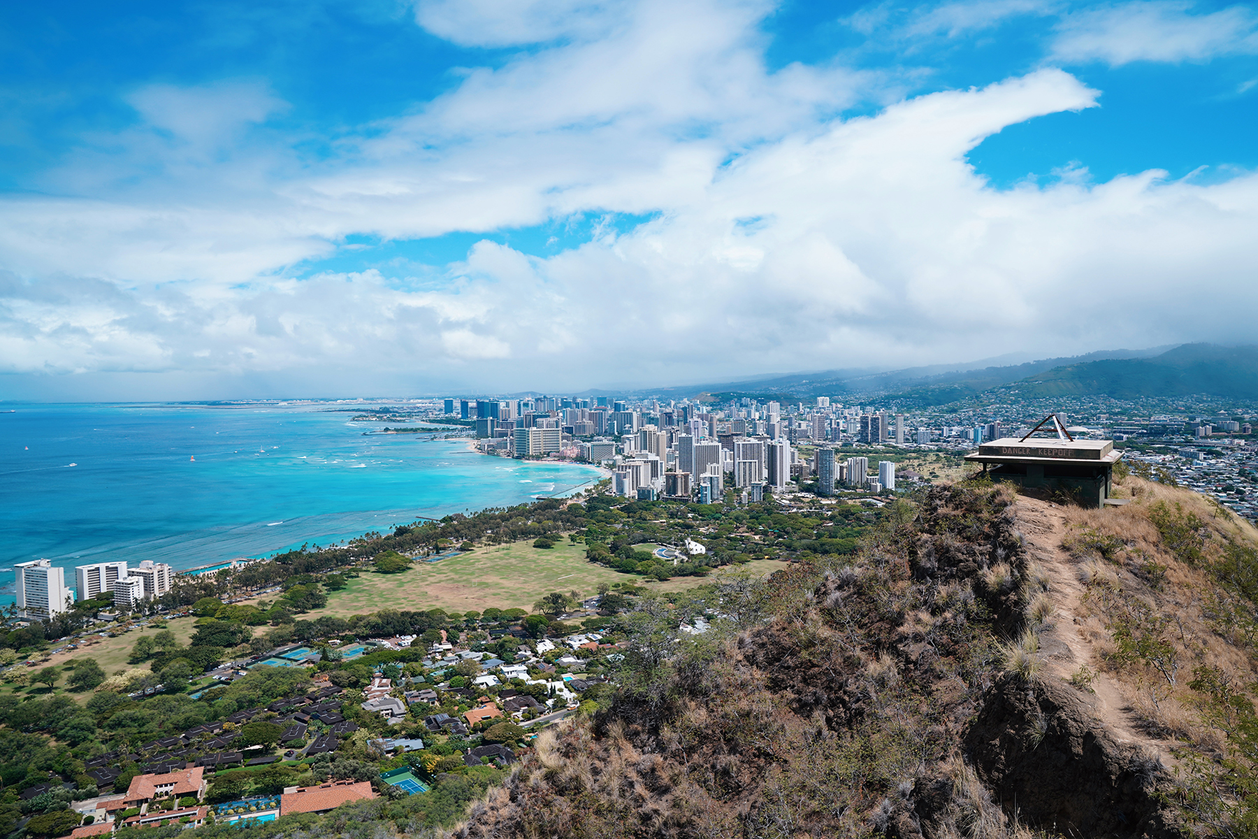 Diamond Head Trail | #1 Hike in Oahu, Hawaii - Xio Arleen